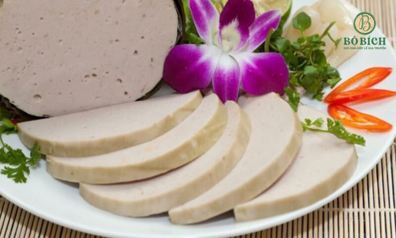 Cách làm bánh mì chả lụa ăn sáng thơm ngon chuẩn vị